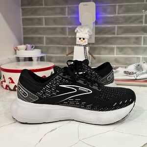 Brooks | Shoes | Brooks Glycerin 2 Running Shoes Womens Size 9 Color ...